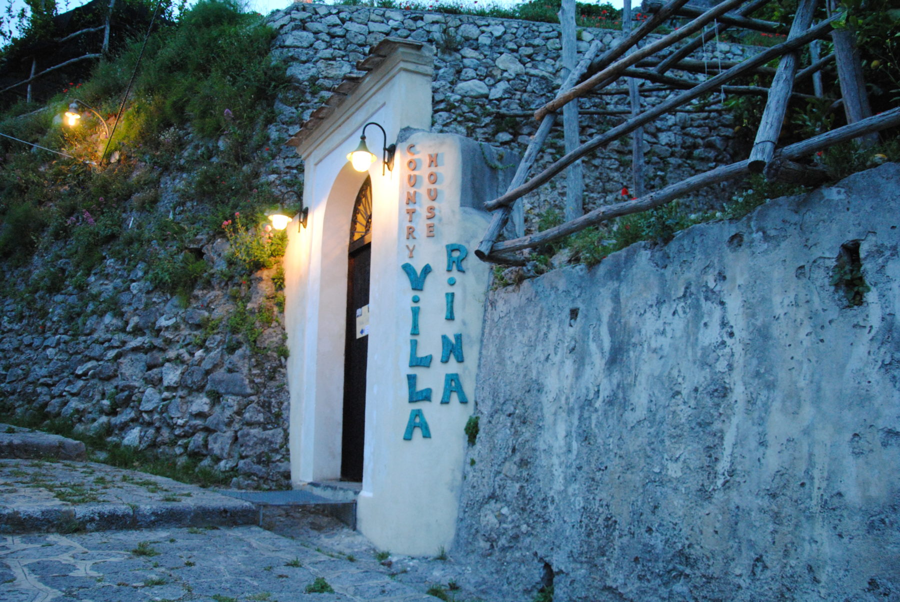 Villa Rina • Smart Travelling