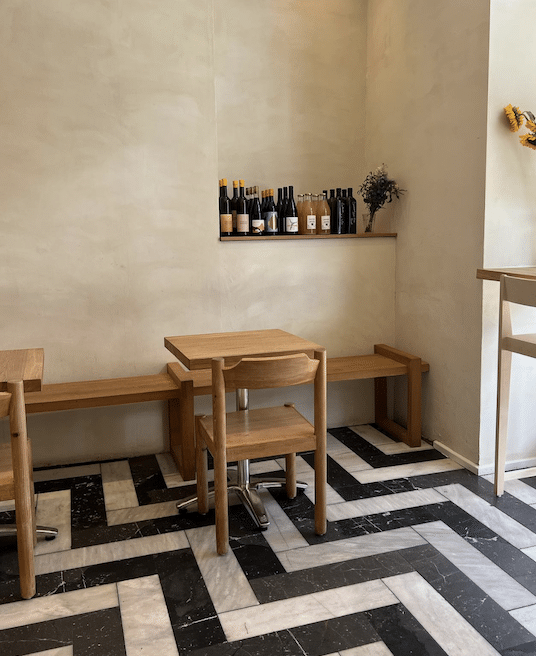 Skipper Bageri • Smart Travelling